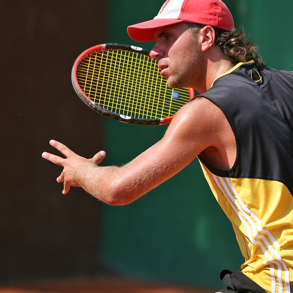 Ten - 5 pro tennis exercises for your shoulders